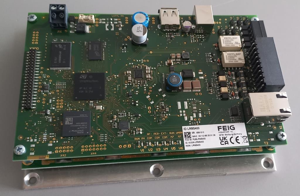 Nuovo dispositivo RFID HF Long Range Reader LR5400